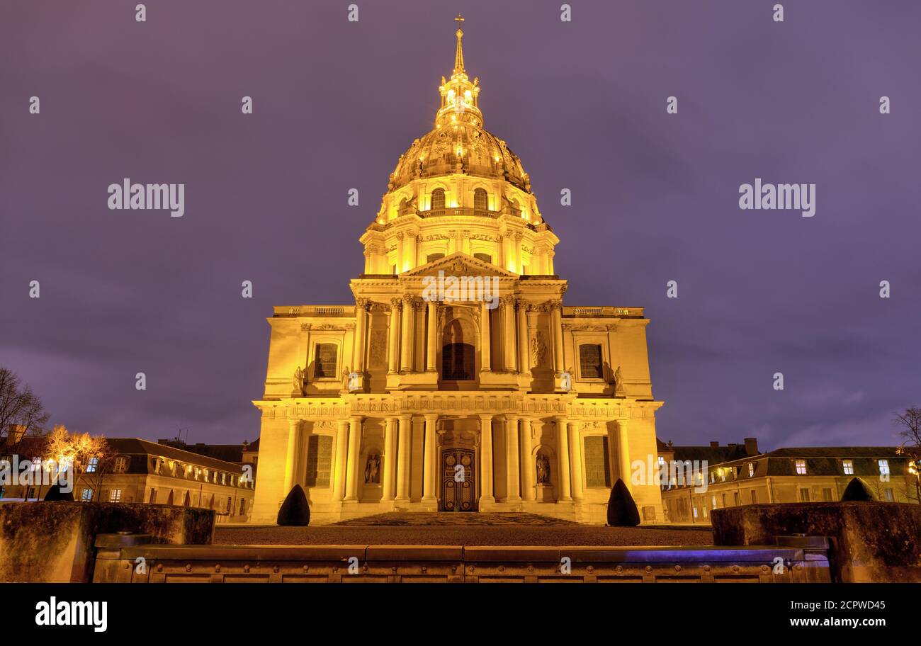 Les Invalides At Night