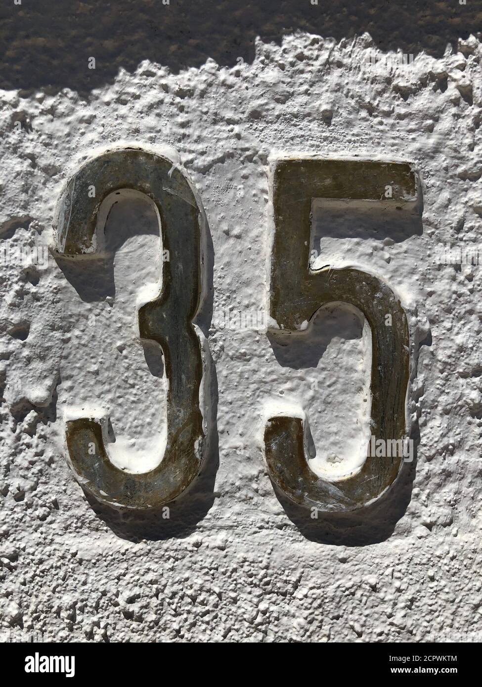 House number 35 sign hi-res stock photography and images - Alamy