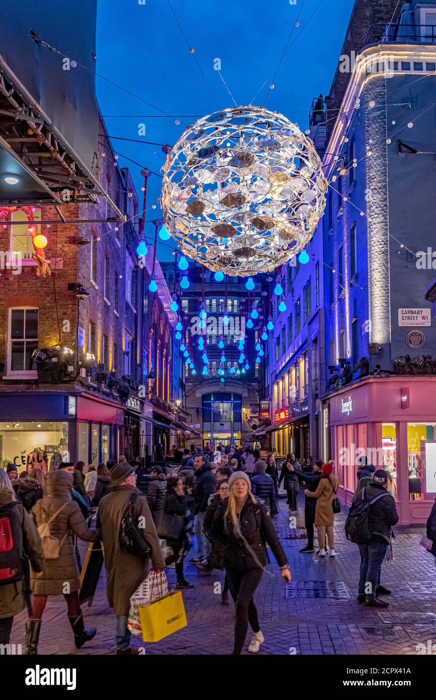 Overhead people walking street hi-res stock photography and images - Alamy