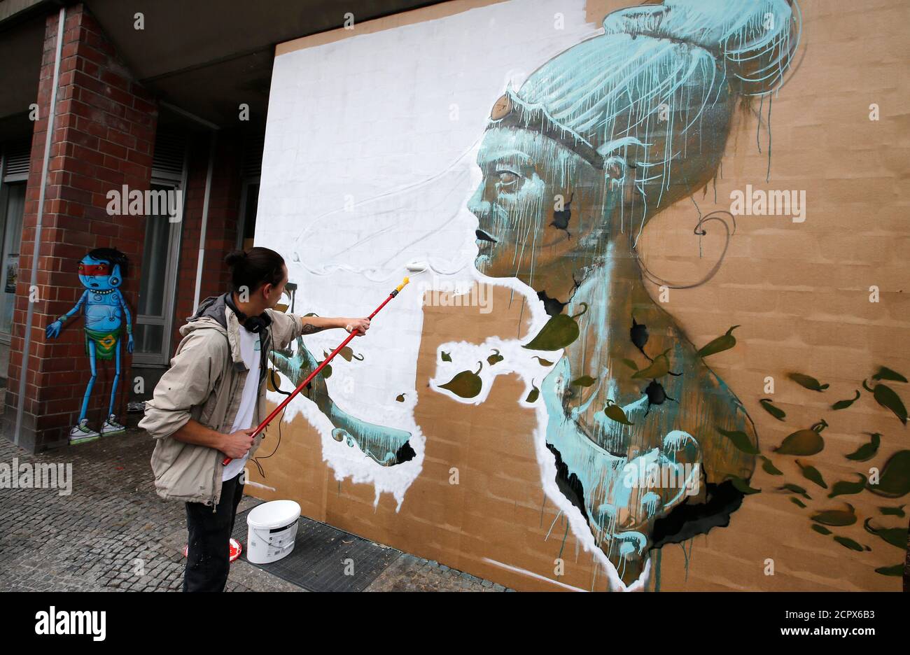 German Street Artist High Resolution Stock Photography and Images - Alamy