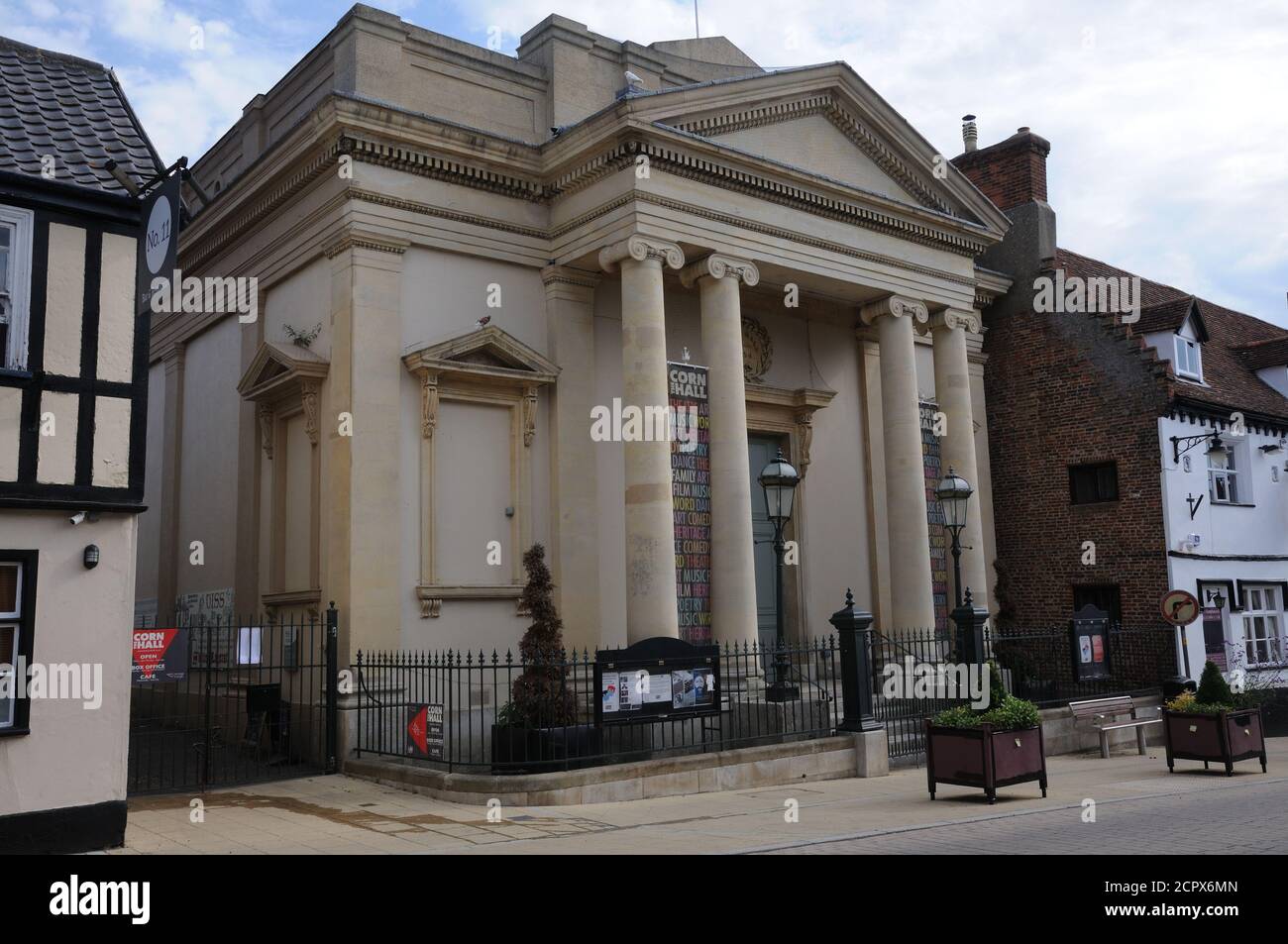 Diss corn hall hi-res stock photography and images - Alamy