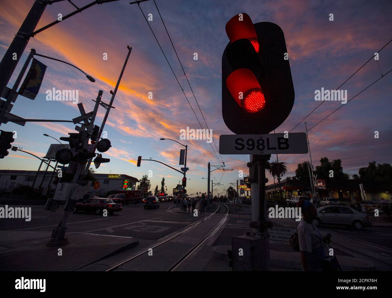Drivers signal hi-res stock photography and images - Alamy