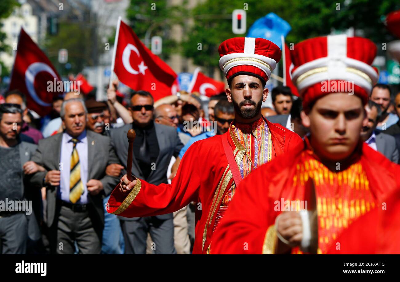 Ultra nationalist organization hi-res stock photography and images - Alamy