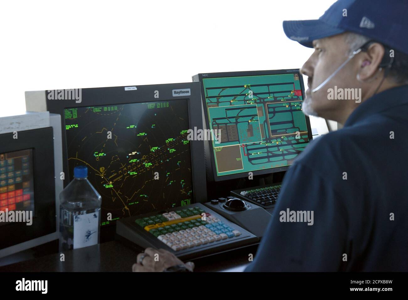 Lax Airport Inside High Resolution Stock Photography and Images - Alamy