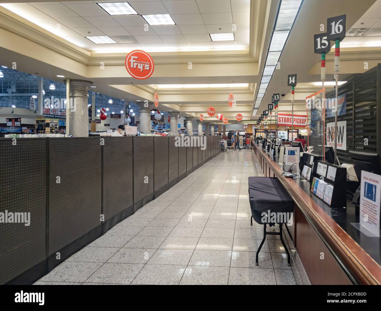 Frys store hi-res stock photography and images - Alamy