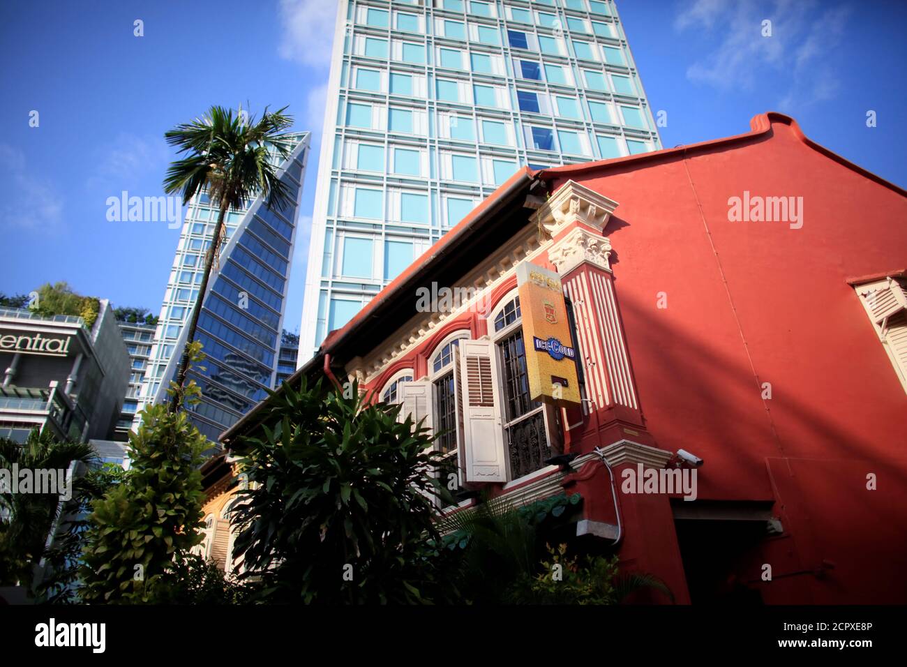 Singapore food shophouse hi-res stock photography and images - Alamy