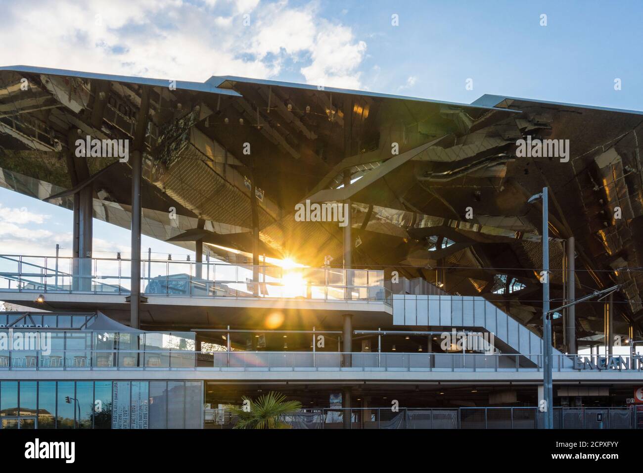 Barcelona, Mercat des Encants de Barcelona, market, flea market, sun ...