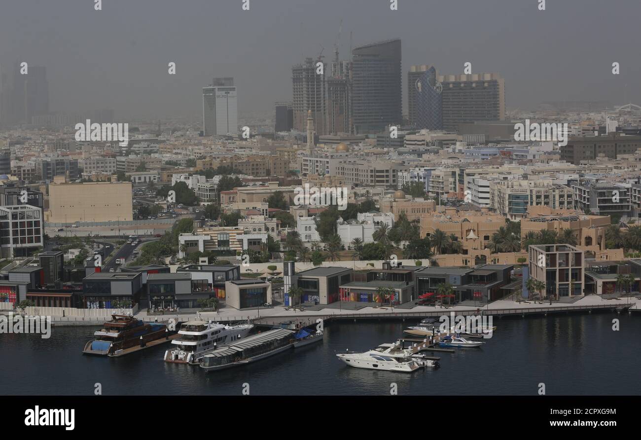 Dubai deira side hi-res stock photography and images - Alamy