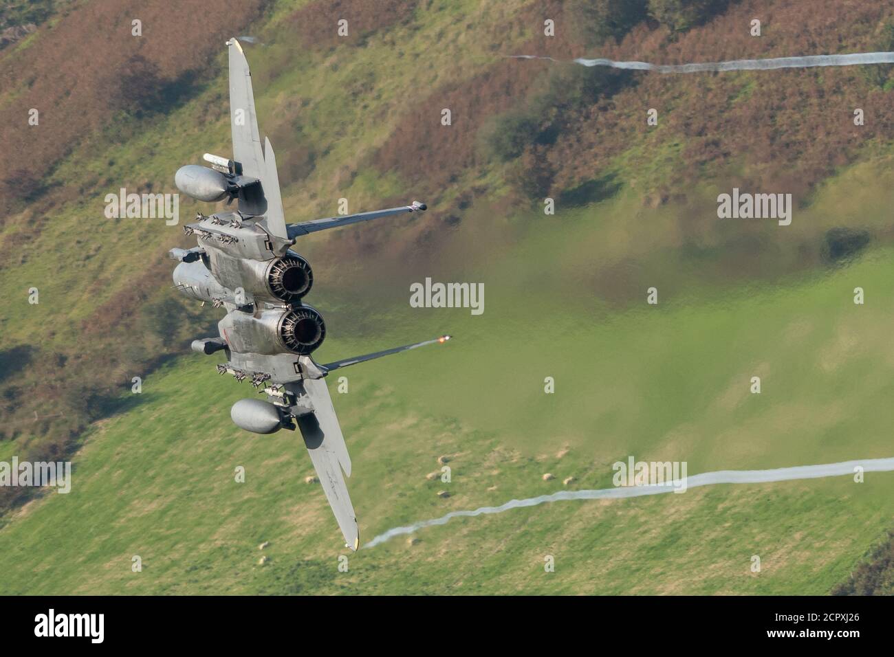 Mach Loop F15 Eagle Stock Photo - Alamy