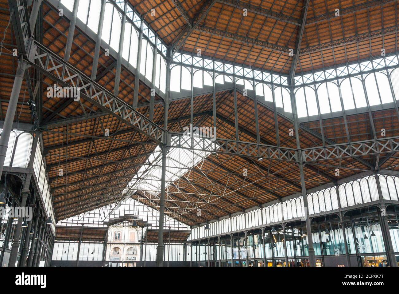 Barcelona, market hall, El Mercat del Born, archaeological site, roof ...