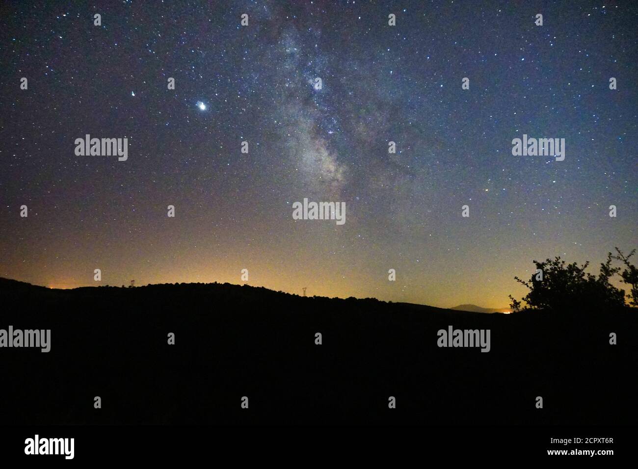 Shooting star astronomy hi-res stock photography and images - Alamy