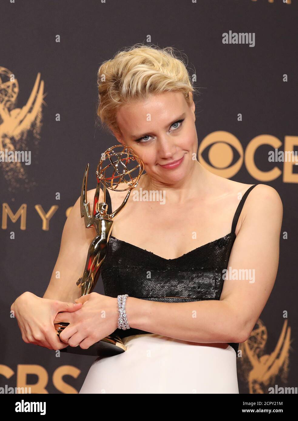 Kate mckinnon saturday night live hi-res stock photography and images ...