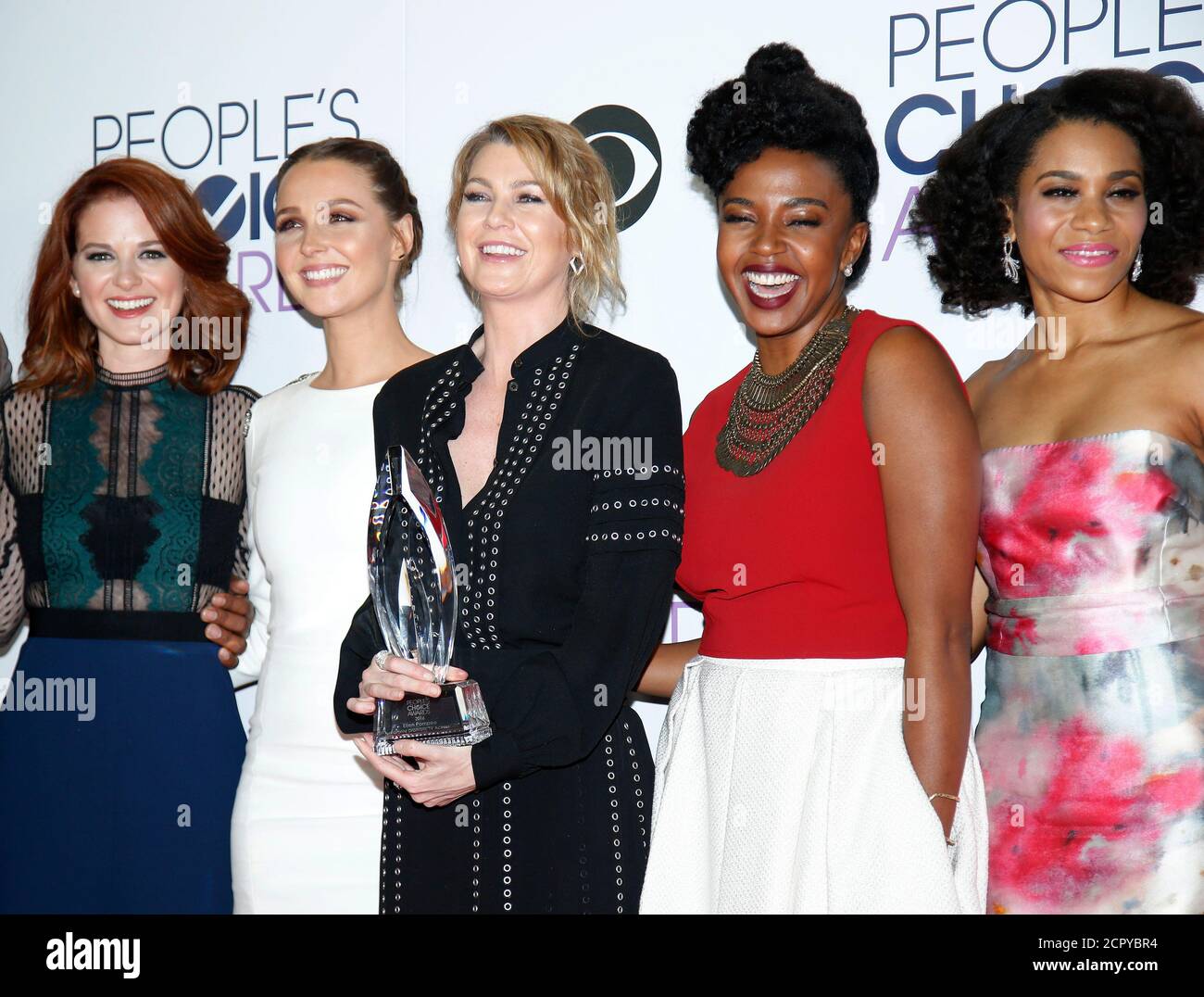 The cast of the big bang theory hi-res stock photography and images - Alamy