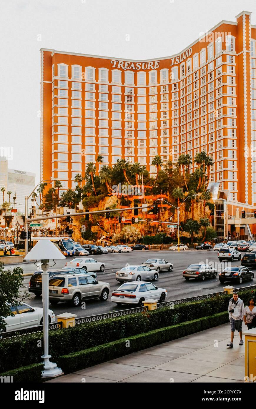Treasure island hotel hi-res stock photography and images - Alamy