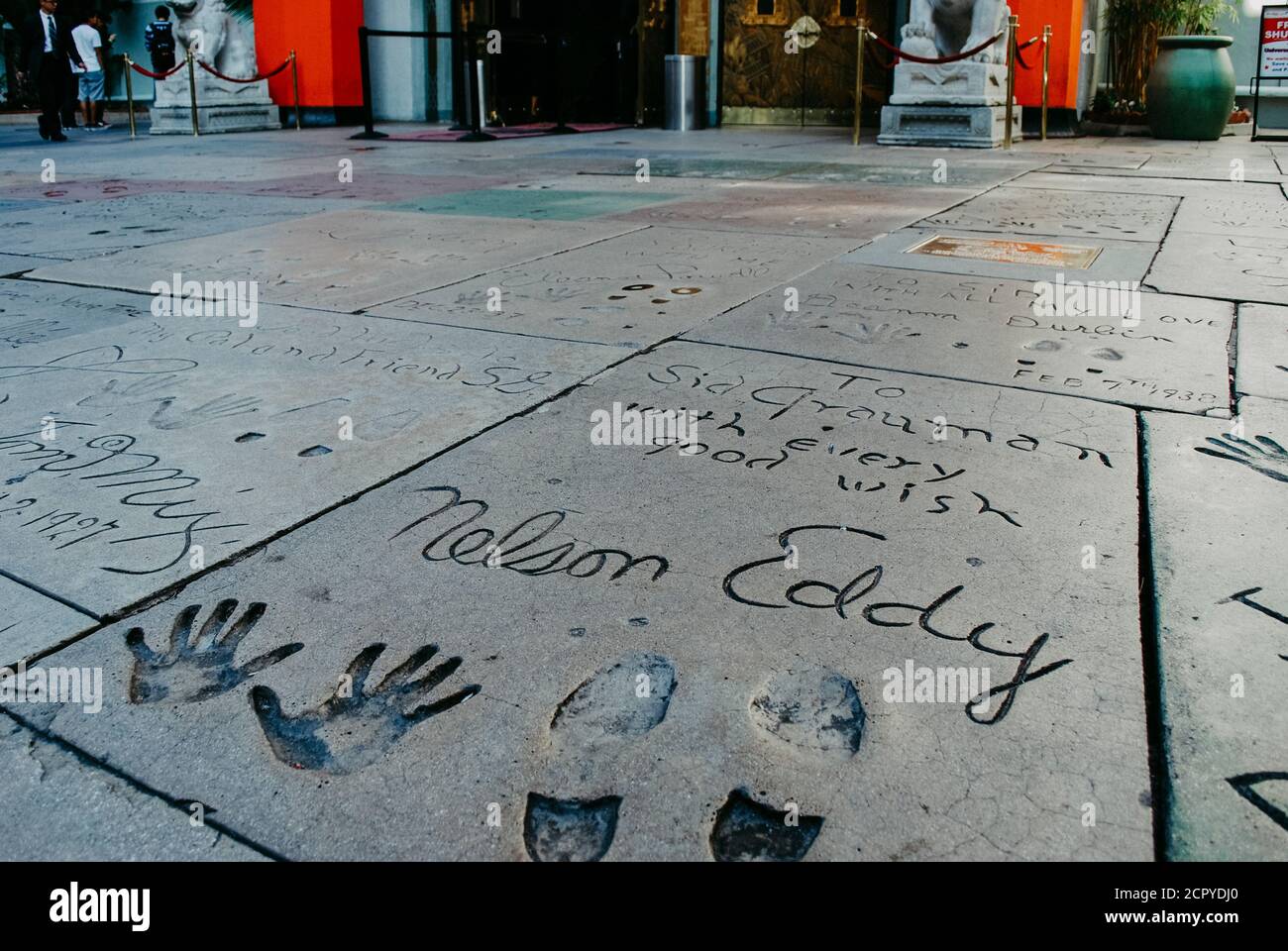 Hollywood hand prints hi-res stock photography and images - Alamy