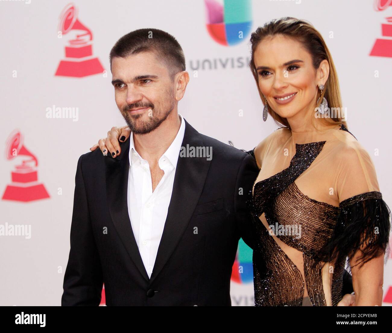 Juanes and wife karen martinez hi-res stock photography and images - Alamy