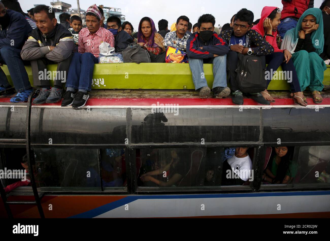 Hail bus hi-res stock photography and images - Alamy