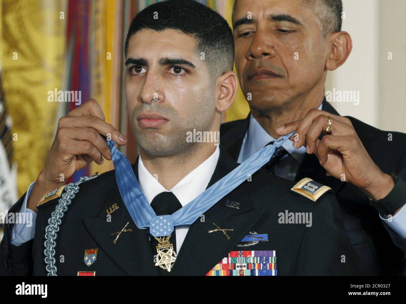Retired army captain florent groberg hi-res stock photography and ...