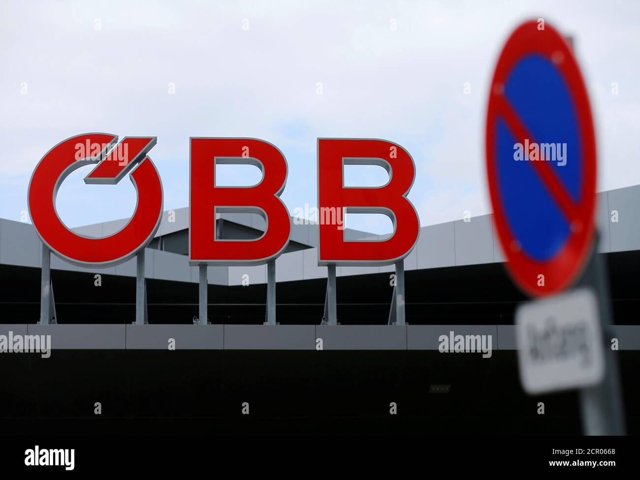 Oebb logo hi-res stock photography and images - Alamy