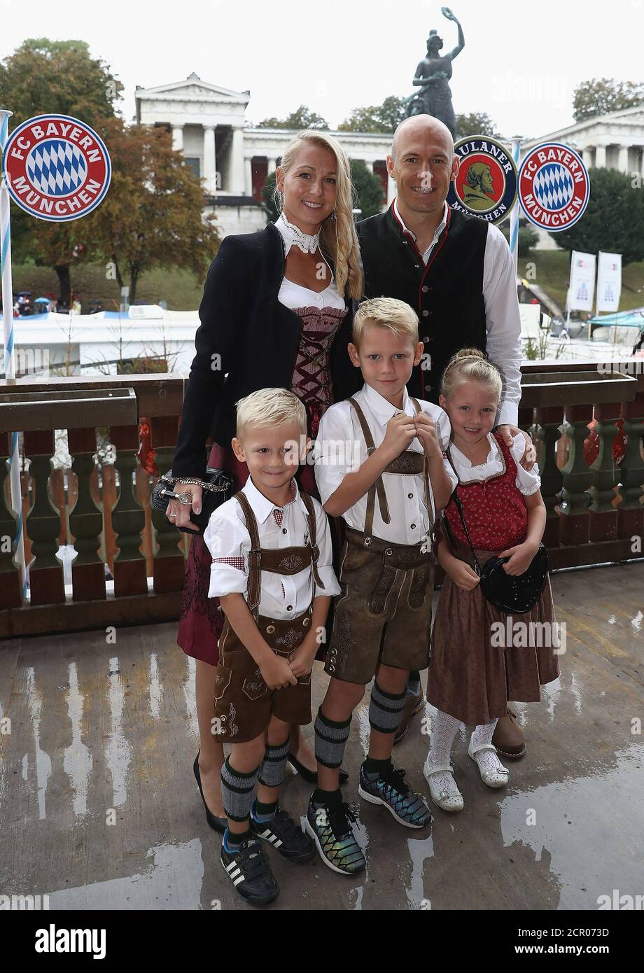 Arjen robben and bernadien hi-res stock photography and images - Alamy