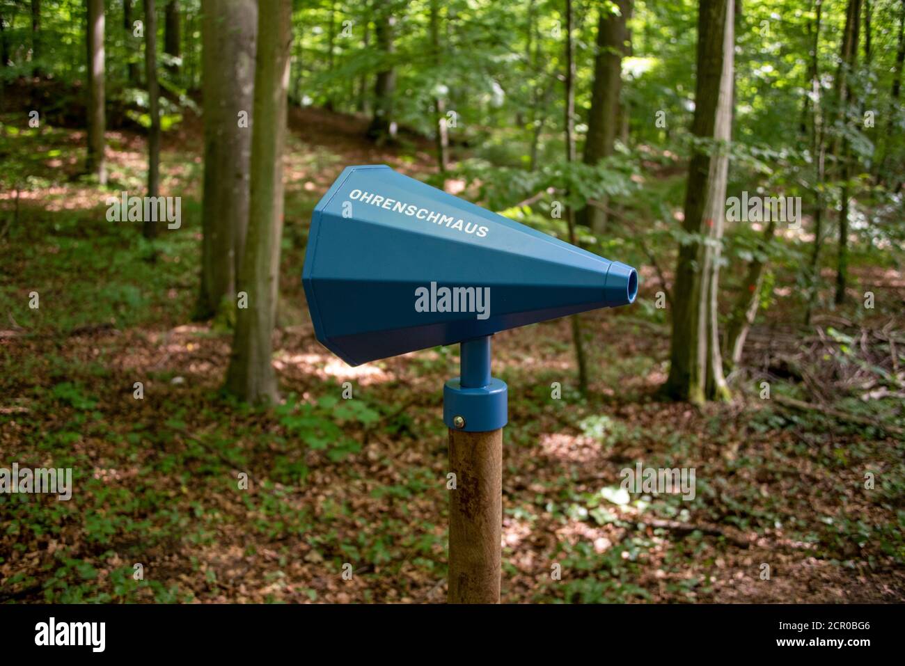With funnel loudspeaker hi-res stock photography and images - Alamy