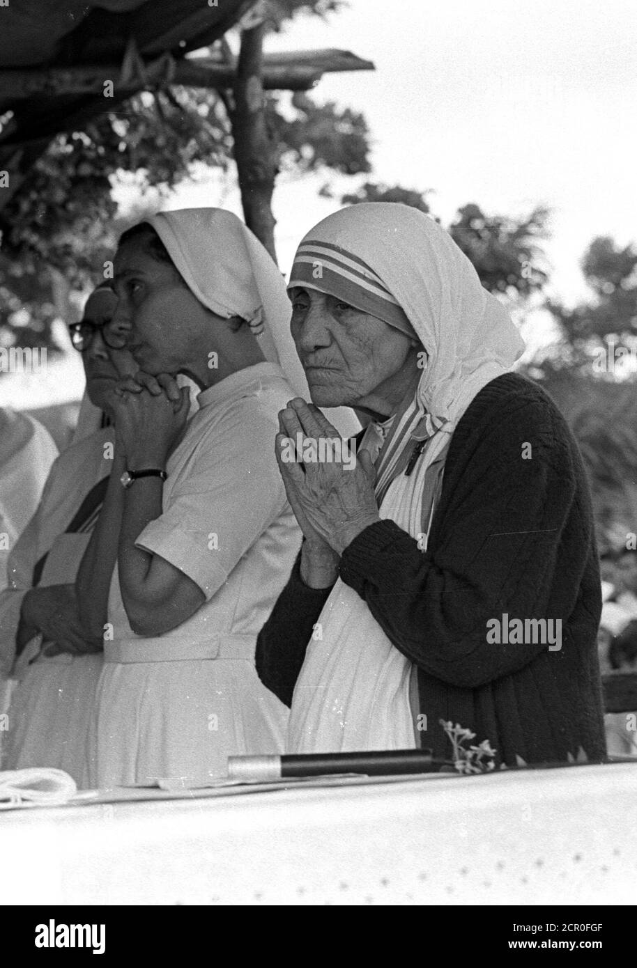 Teresa Of Calcutta Black and White Stock Photos & Images - Alamy