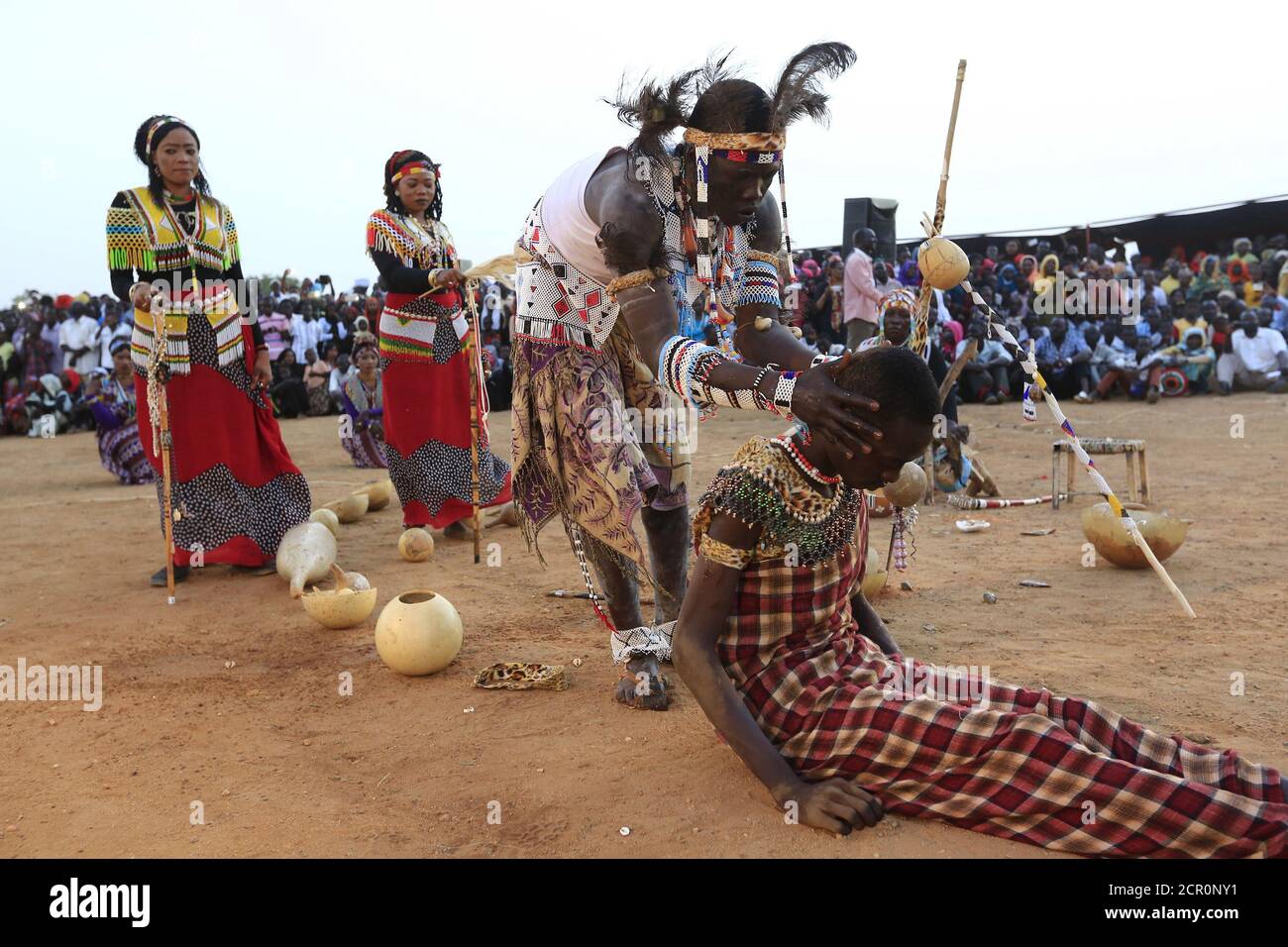 The nuba tribe hi-res stock photography and images - Alamy