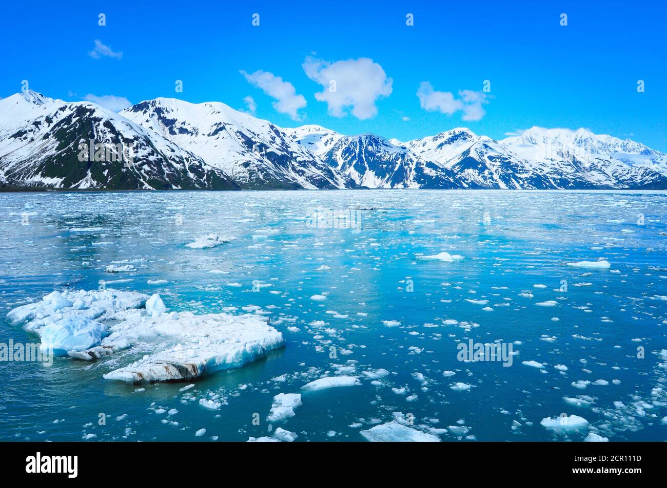 Alaska yakutat bay hubbard glacier hi-res stock photography and images ...