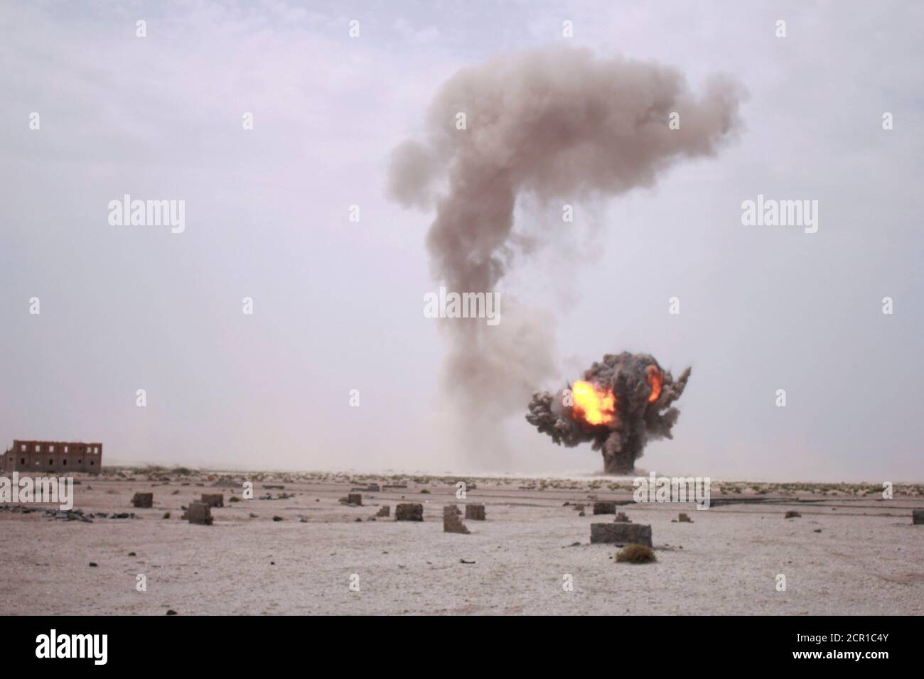 Mines and explosions hi-res stock photography and images - Alamy