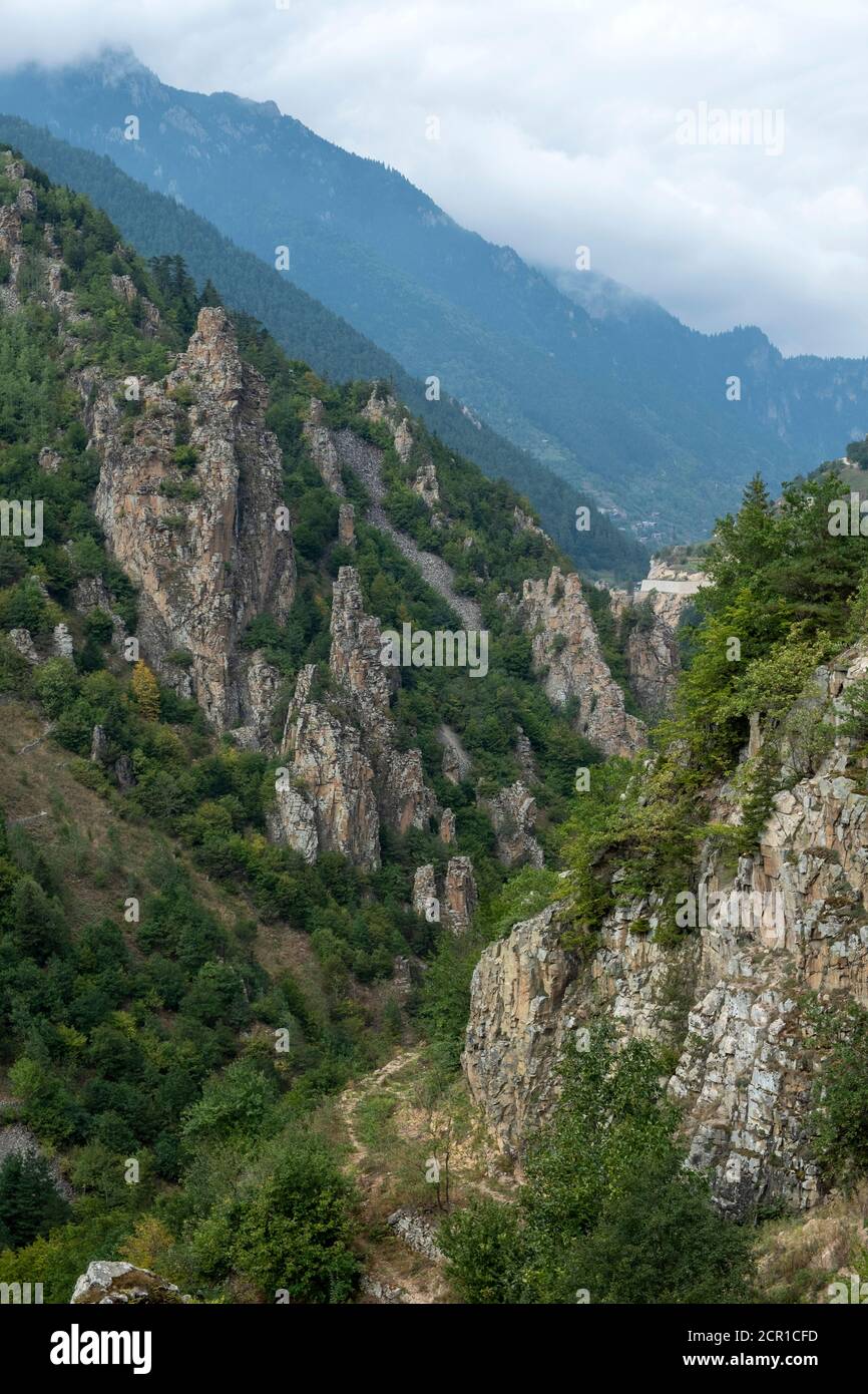 Pre formed curve hi-res stock photography and images - Alamy