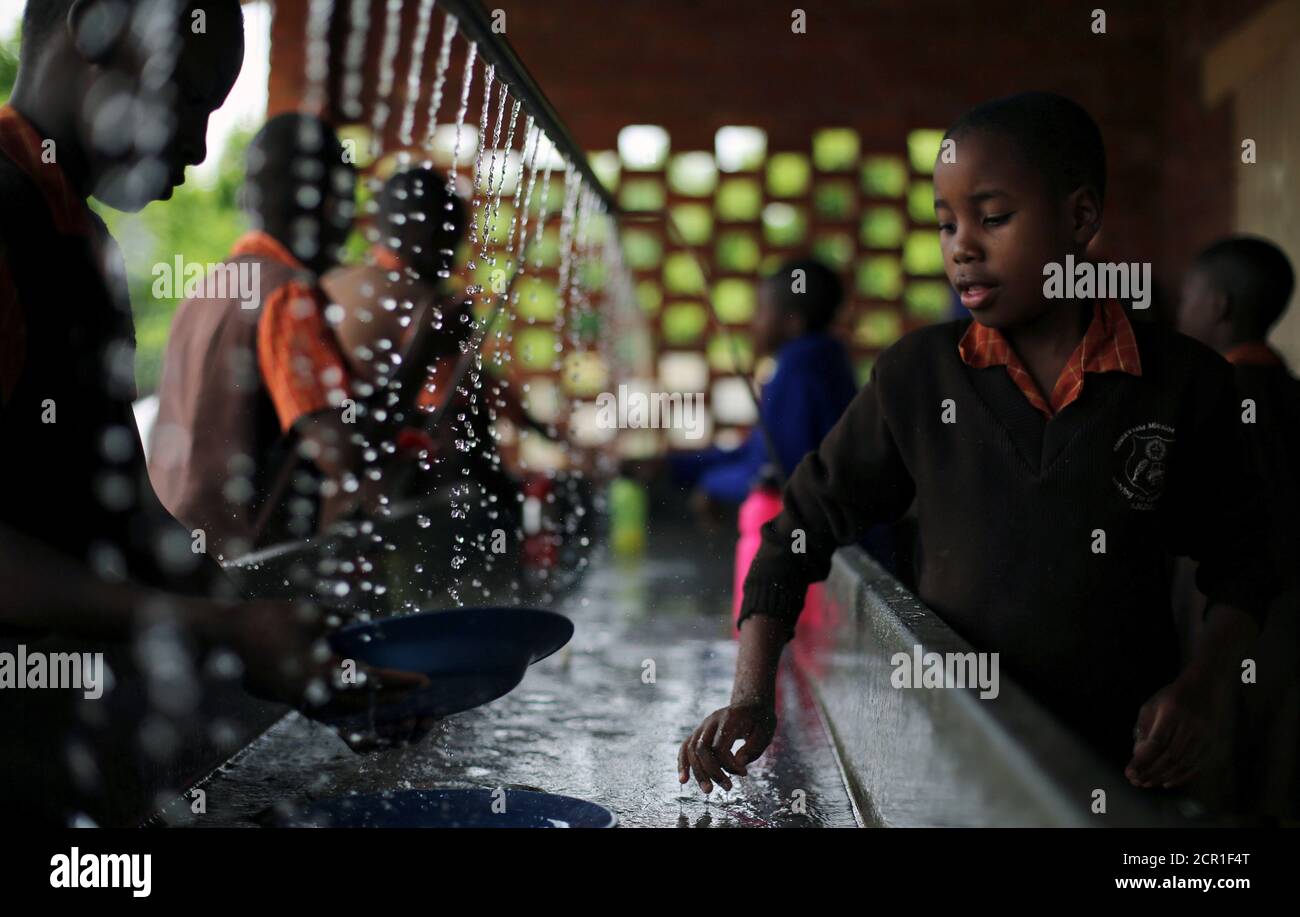 Lunch mission hi-res stock photography and images - Alamy