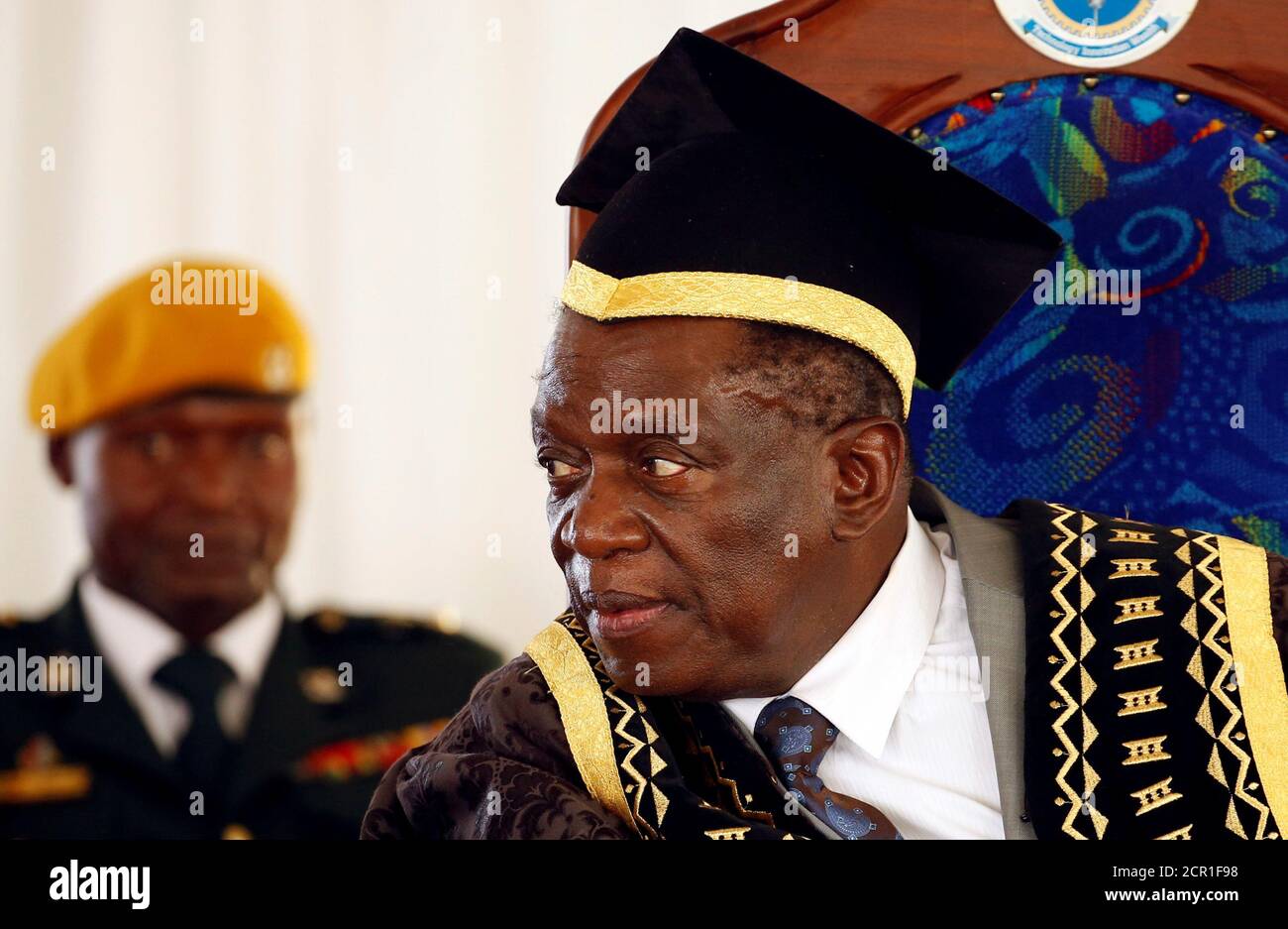 University graduation ceremony africa hi-res stock photography and ...