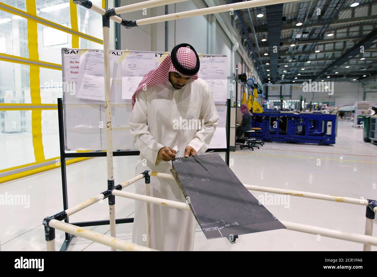 Uae nationals hi-res stock photography and images - Alamy
