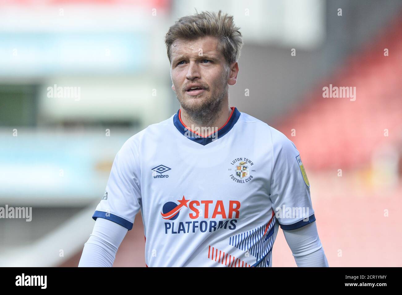 Luke Berry (8) of Luton Town Stock Photo - Alamy