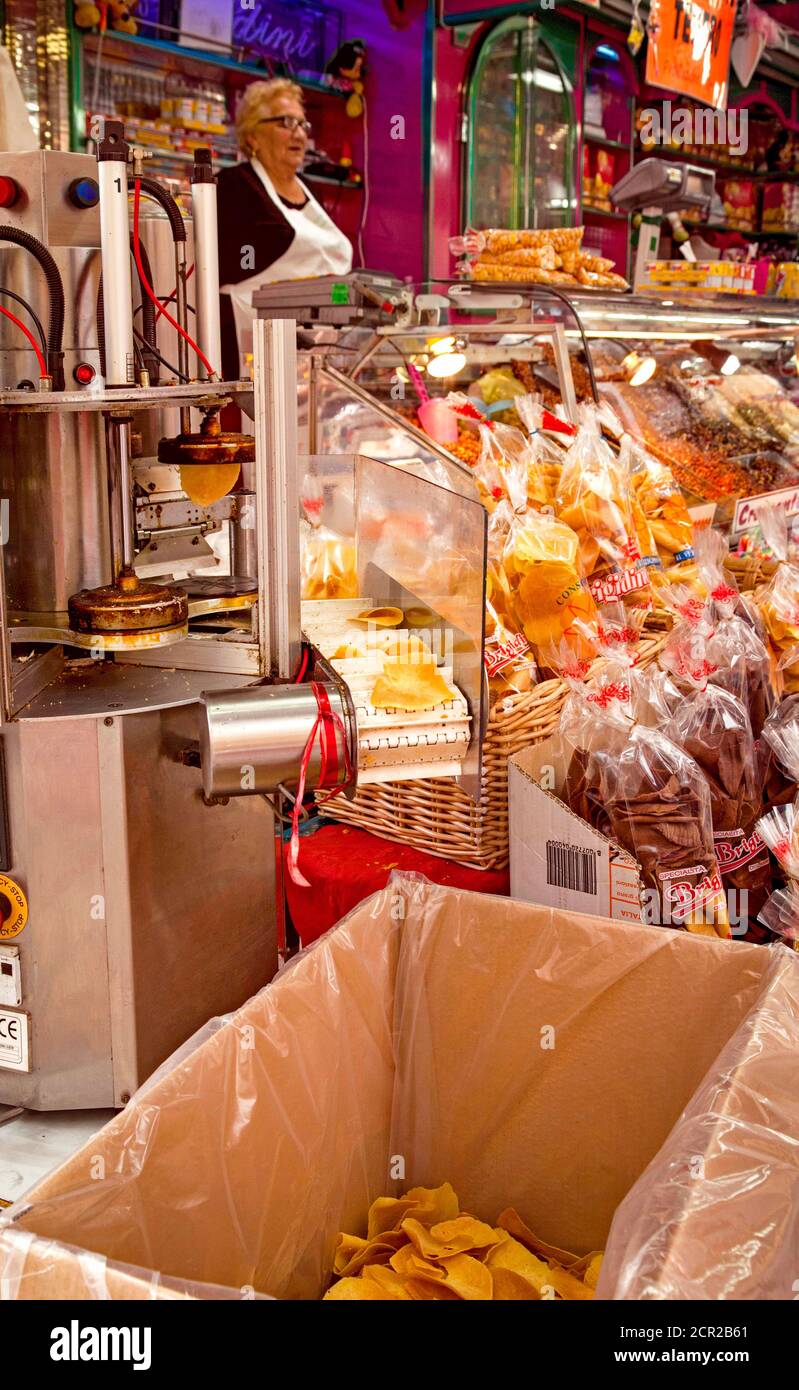 Cookies, market stall, Pisa, Tuscany, Italy Stock Photo - Alamy