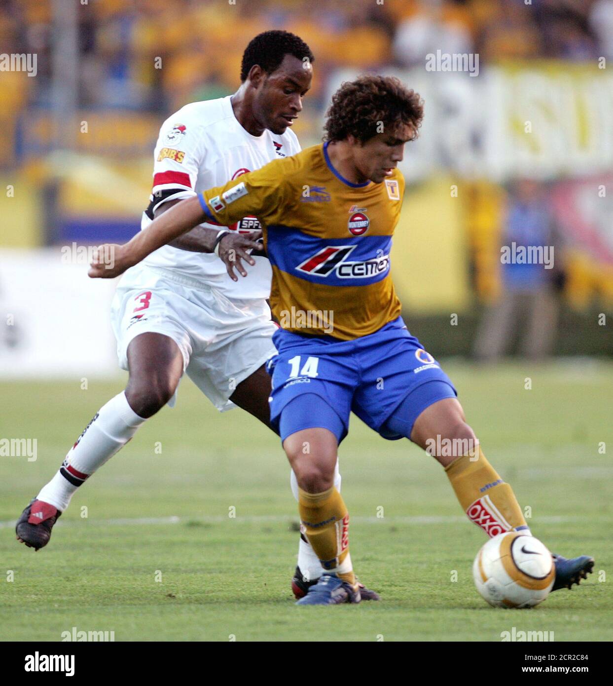 Tigres player hi-res stock photography and images - Alamy