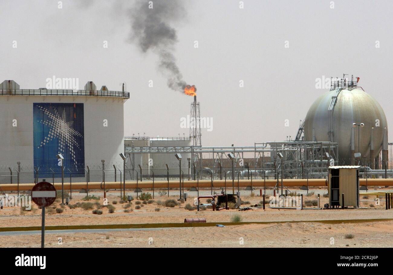 Oilfield saudi arabia hi-res stock photography and images - Alamy