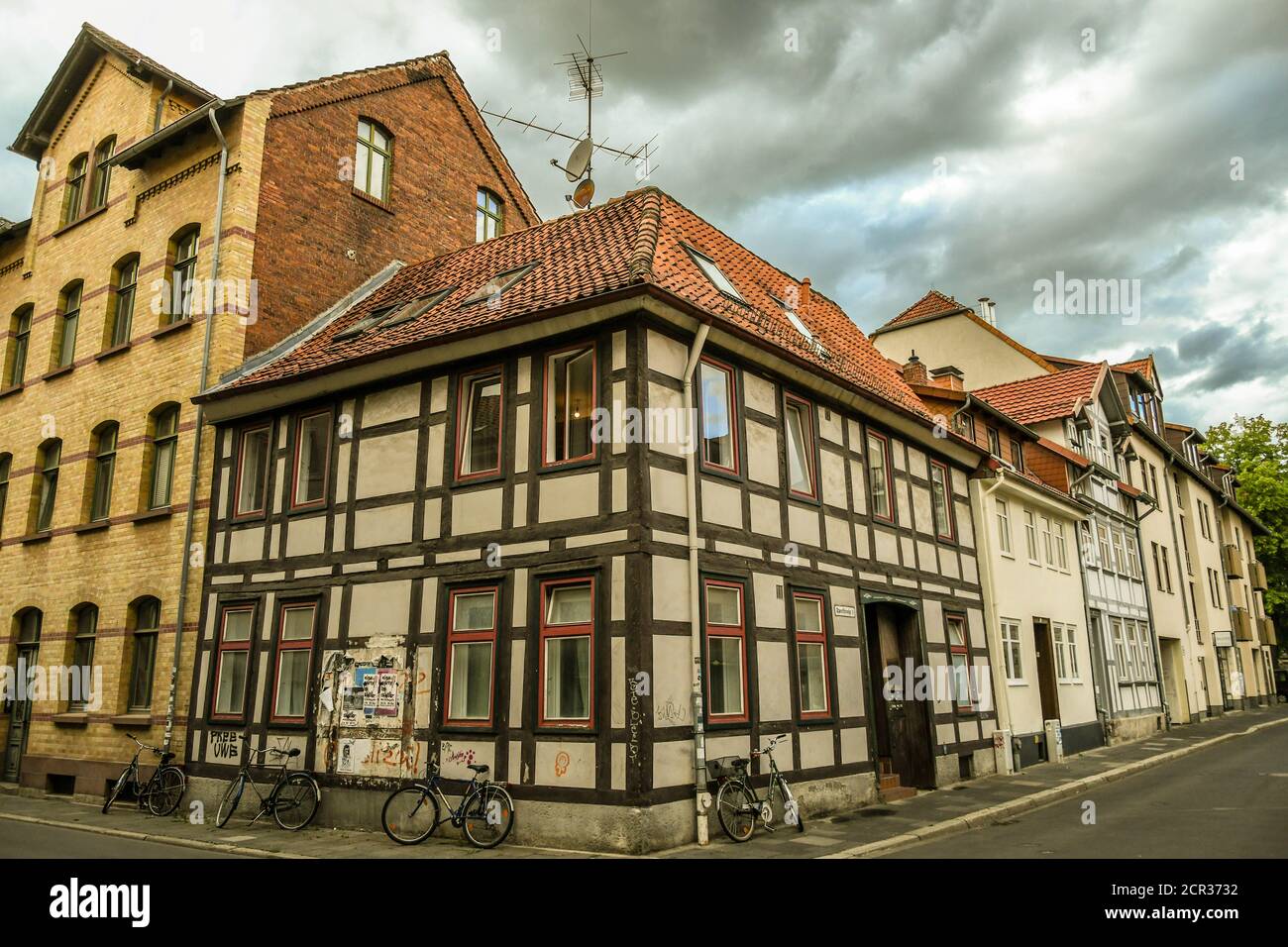 Haus hauser house houses hi-res stock photography and images - Alamy