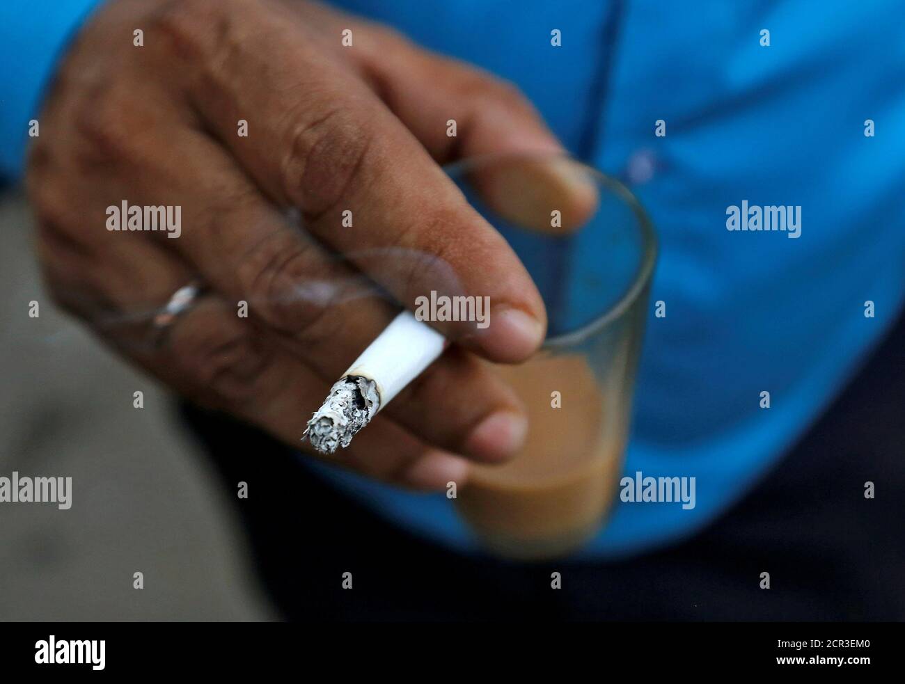 Smokes cigarette photo hi-res stock photography and images - Alamy