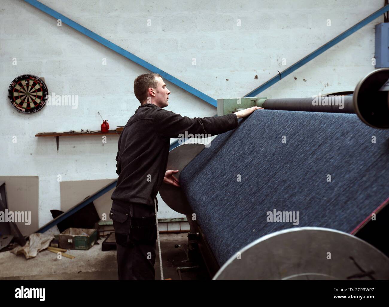 Harris tweed factory hi-res stock photography and images - Alamy