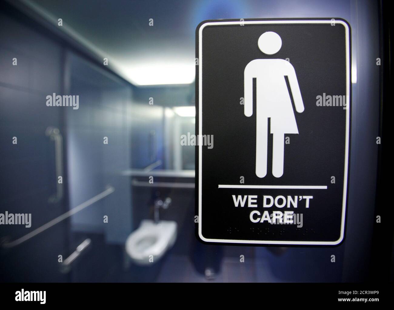Transgender restroom hi-res stock photography and images - Alamy