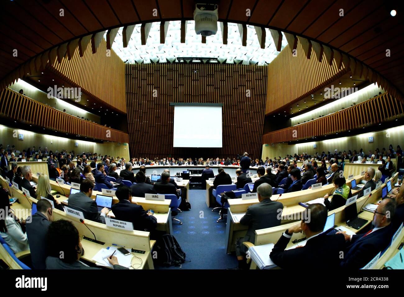 World health organization headquarters hi-res stock photography and ...