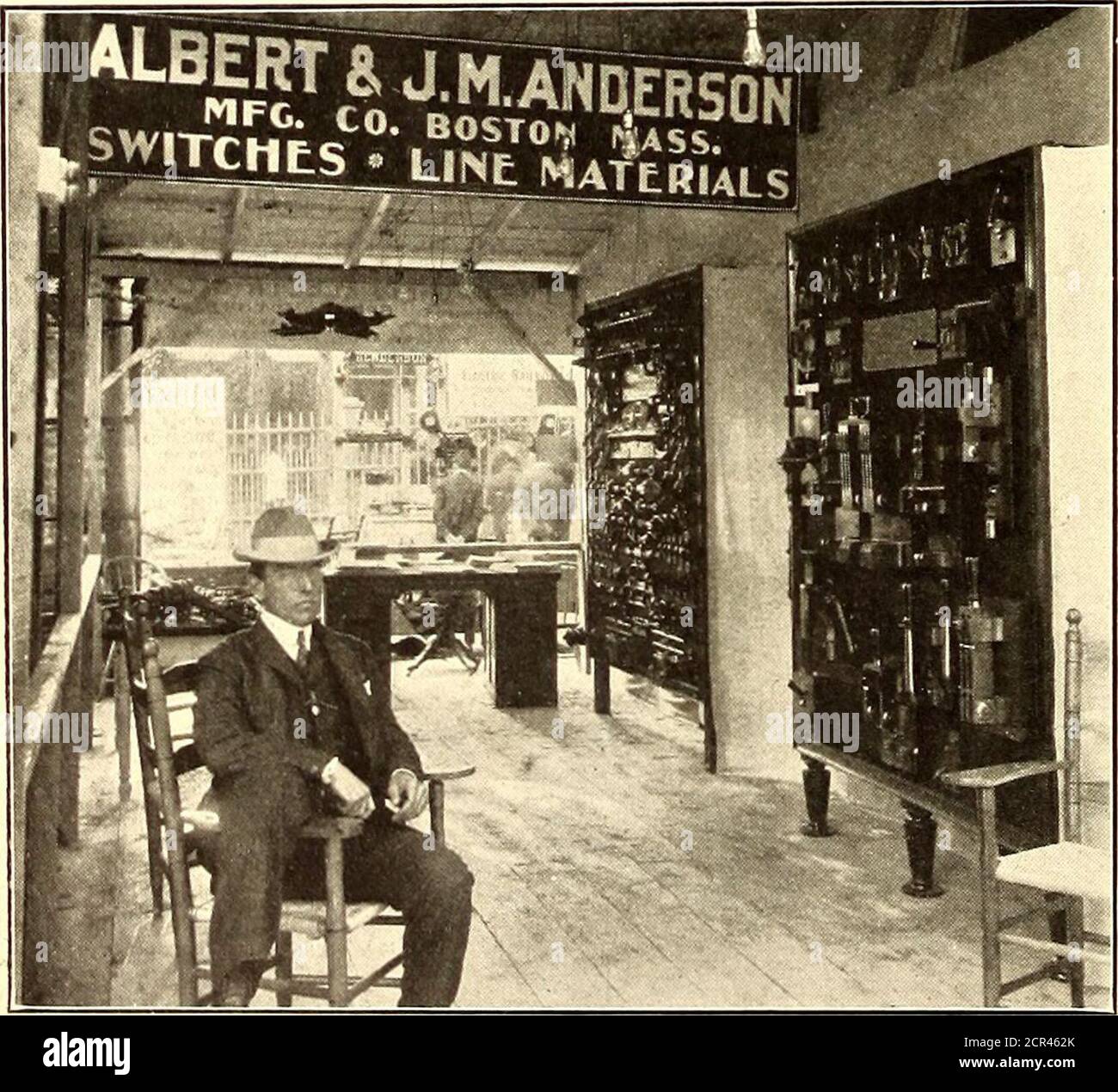 . The Street railway journal . EXHIBIT OF THE CROUSE-HINDS ELECTRIC ...