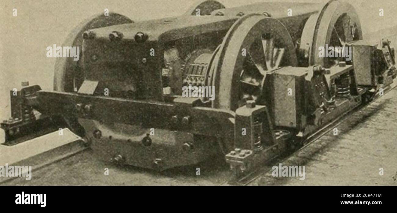 . The street railway review . LONGITUDINAL SECTION ELECTRIC LOCOMOTIVE ...