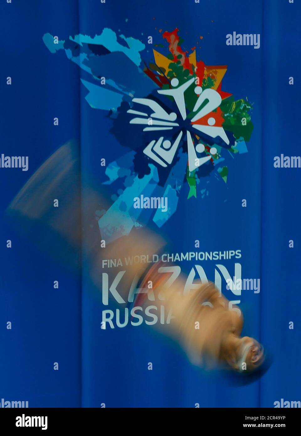 Male platform diver hi-res stock photography and images - Alamy