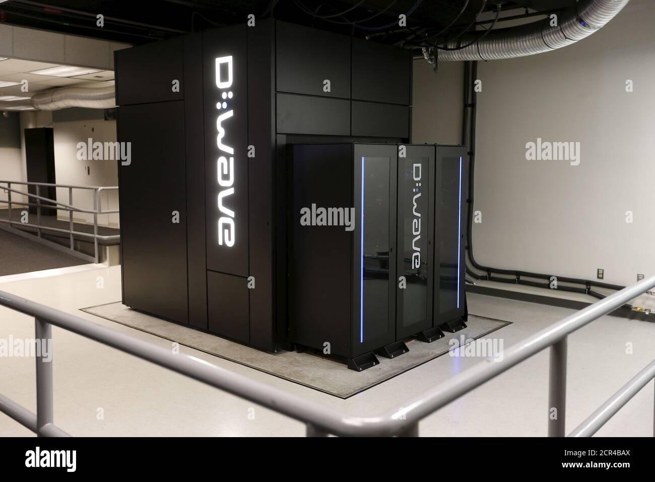 Google system center hi-res stock photography and images - Alamy