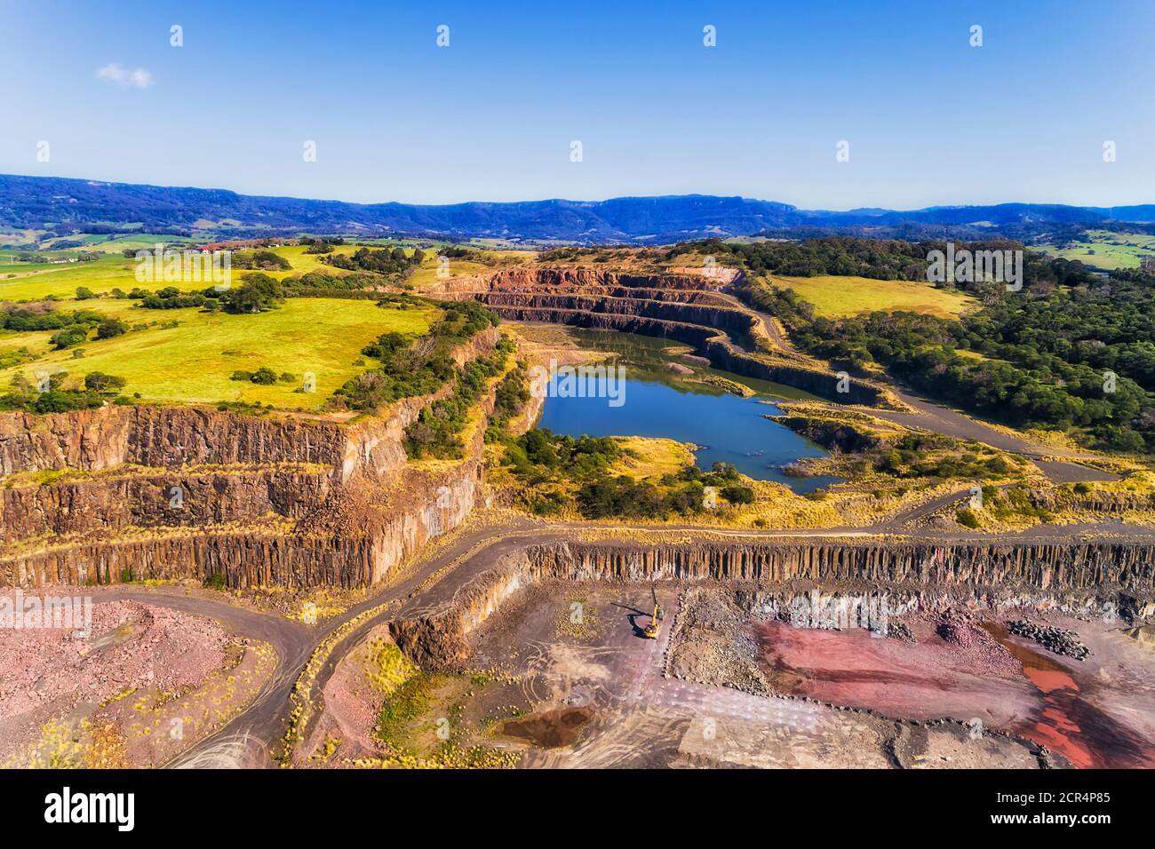 Excavation of granite building material from Bombo quarry in regional ...