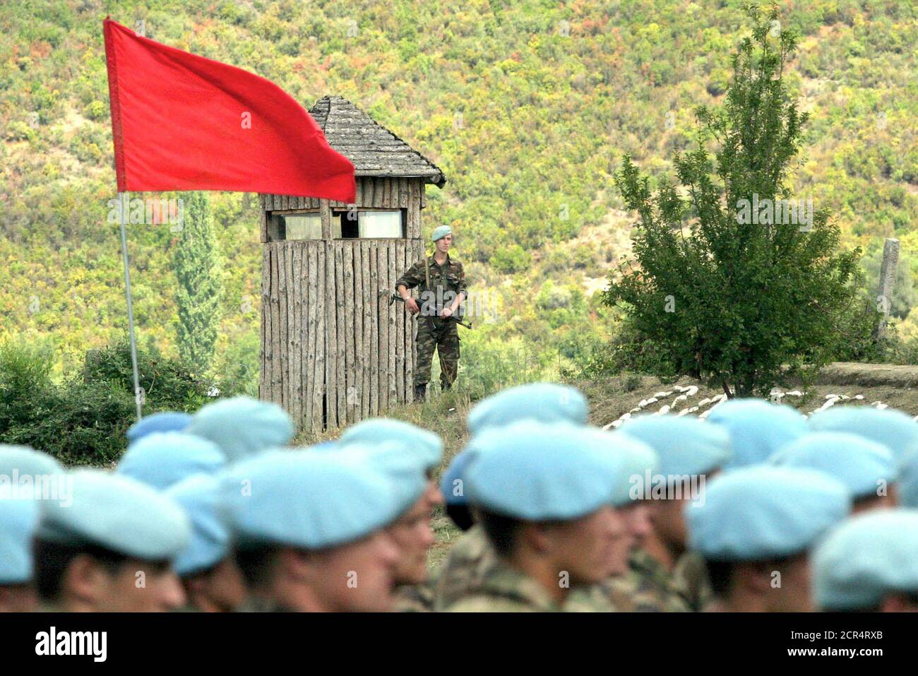 Special operations training group hi-res stock photography and images ...