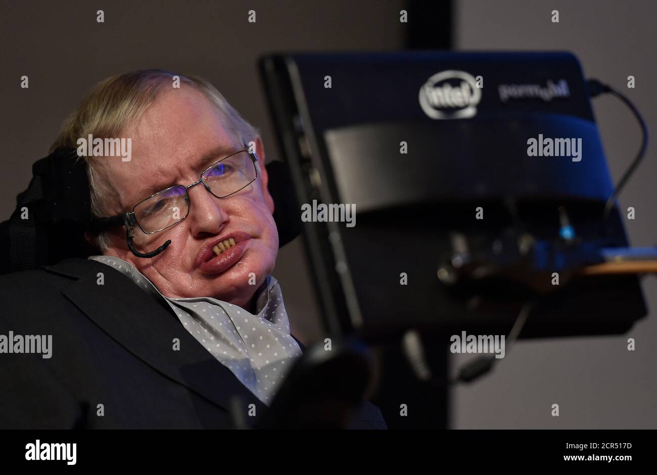 Stephen hawking computer hi-res stock photography and images - Alamy