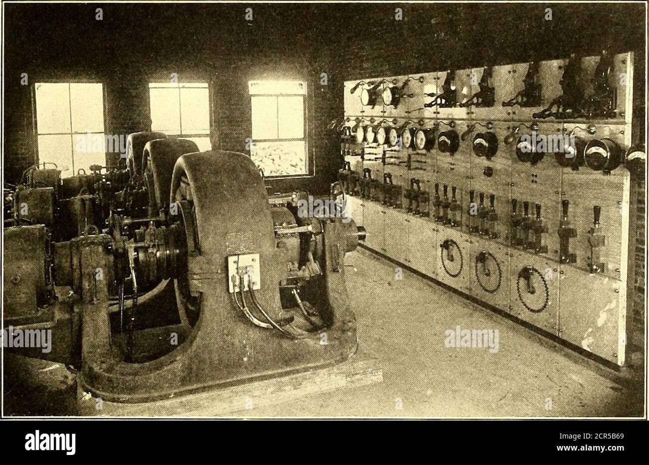 Static pumps hi-res stock photography and images - Alamy